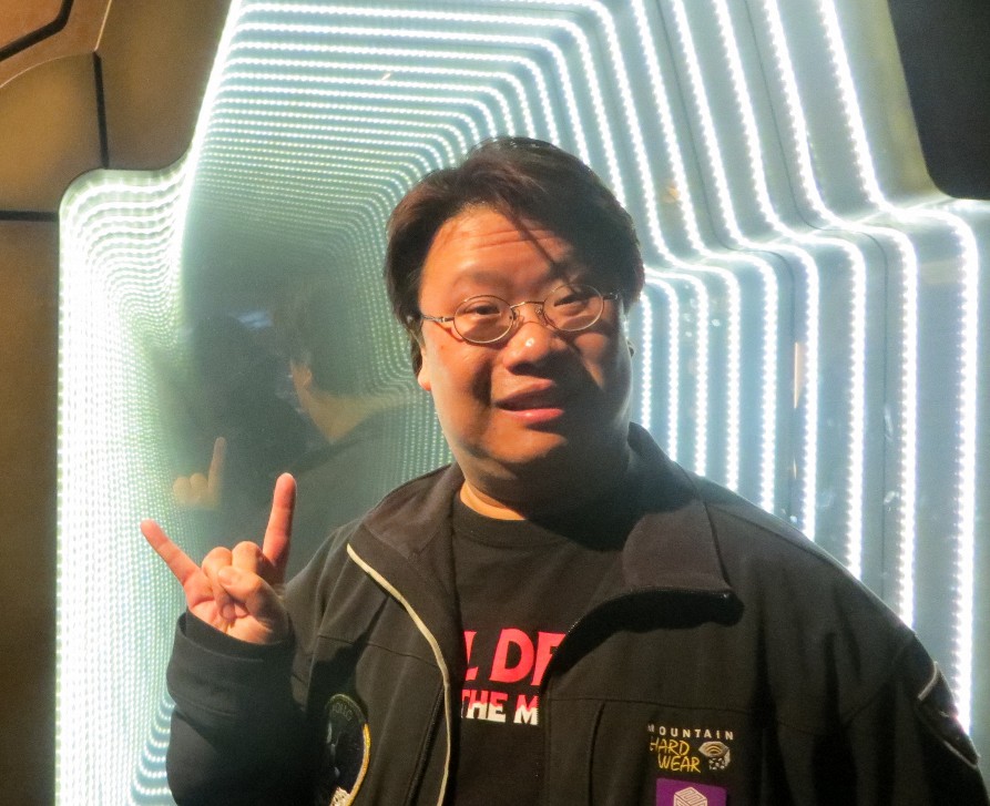 Seattle's EMP Museum Gets A New Display: Infinate Worlds Of Science ...